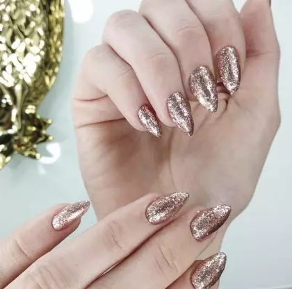 6 ideas para a manicura que serán apropiadas e despois das vacacións 11898_3