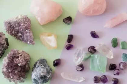 9 gemstones njohur që nuk ekzistojnë me të vërtetë 1309_6