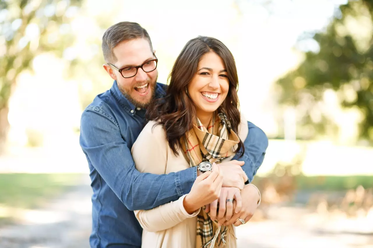 6 Voordelen van een sterke vrouw, omdat het het gemakkelijker is om lief te hebben dan een ander