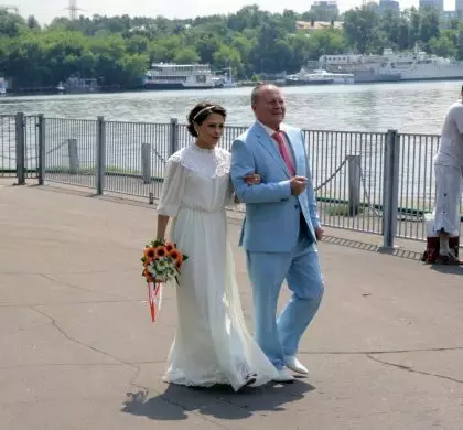 Figlio perso, divorziato dopo 30 anni di matrimonio e divenne padre in 73 anni. Mentre Boris Galkin ora vive 1459_12