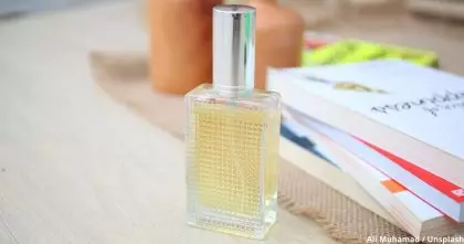 5 ثابت لارې، څنګه د جعلي څخه اصلي عطر توپیر کول