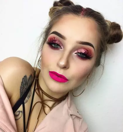 5 Trendên Makeup ên SubseAssed ku di vê biharê de dîsa populer in 1500_8