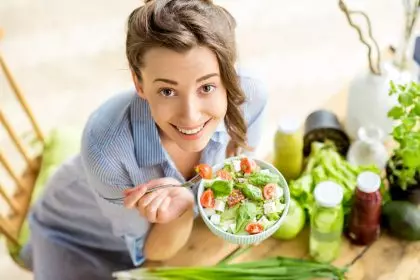 7 producten die elke salade schadelijk maakt 16571_1