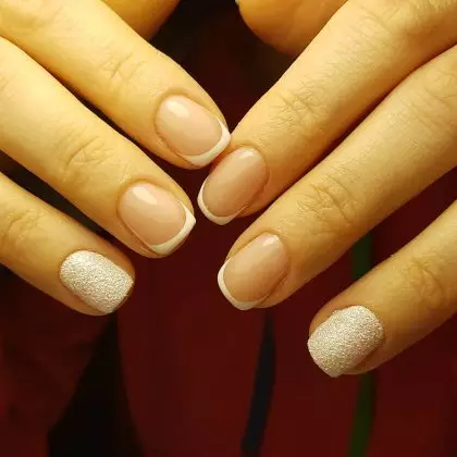 7 idéias lindos de manicure para quem tem unhas curtas 17566_6