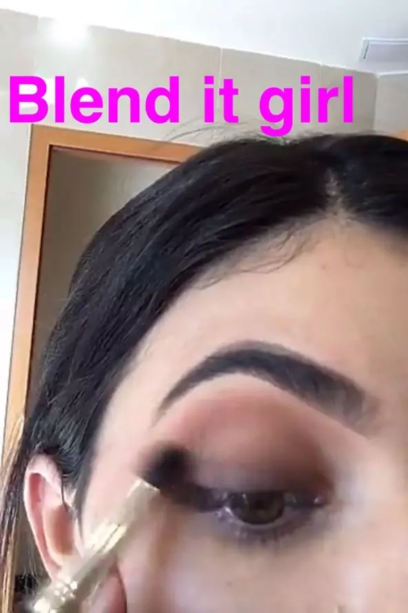 Kylie Jenner mostrou como e que causa a maquillaxe cotiá 19915_12