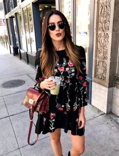 5 stylish wardrobe elements that every fashionista should be 21383_12