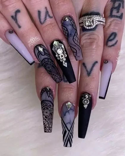 Famolavolana Manicure, izay milalao ao amin'ny fanahy: 15 miasa amin'ny tena tompo 23294_7