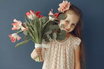 In welke maand worden kinderen geboren, van de schoonheid van het oog niet 23544_1