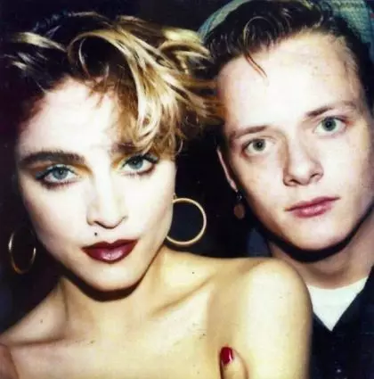 Ce que Madonna a regardé il y a 30 ans. Photo de 61 ans de chanteurs de 61 ans et maintenant 23919_3