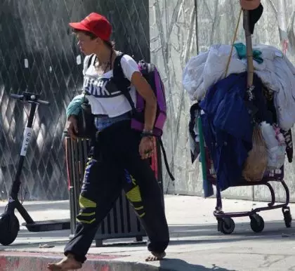 Ricos também estão chorando. A história de Lonie Wilson é um modelo bonito que vive na rua hoje 25121_6