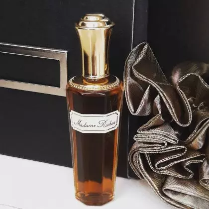 Qual perfume deixa um querido loop: 5 fragrâncias comprovadas 25215_3