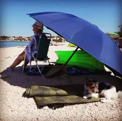 10 tipes vroue op die strand, waarop jy nie sonder 'n glimlag kan kyk nie 272_11