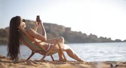 10 Frauenarten am Strand, auf dem Sie ohne ein Lächeln nicht aussehen können 272_5