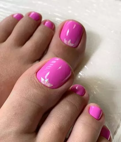 6 makosa ya pedicure ambayo msumari peke yake pekee. 2981_7