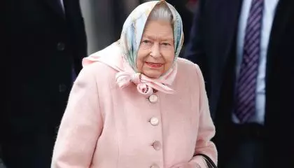 6 Aturan Power Elizabeth II, bahkan dina 90+ taun pikeun ngajaga kajelasan pikiran, pinunjul sareng sumanget 3616_1