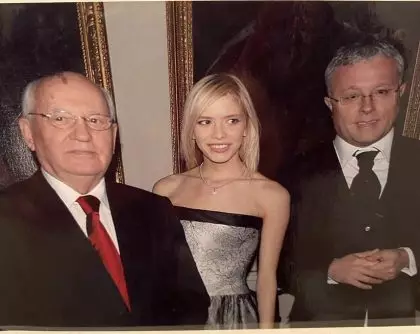 15 jaar samen en 4 kinderen. Hoe het model Elena Permnova en de miljardair lebedev, die ouder is dan 27 jaar oud 374_2