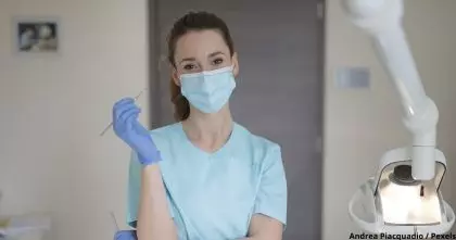 5 servicios de dentista, en los que una mujer rica no guarda, y los pobres no ven el significado.