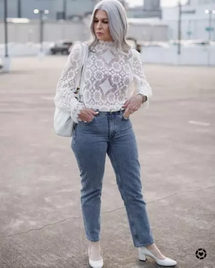 Fashionista en 58 años lleva 7 cosas para que los jóvenes admiran su estilo. 6229_9