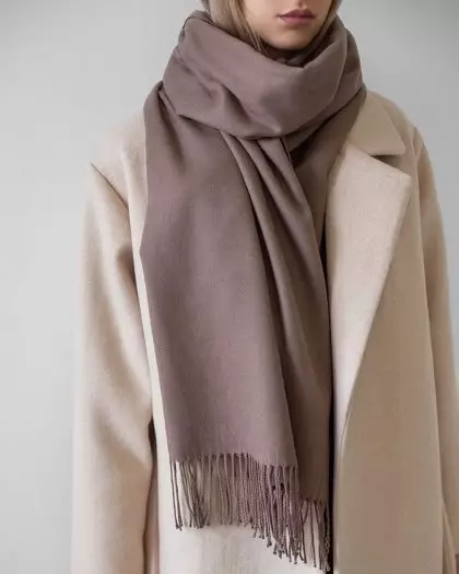 6 scarves of Russian brands that cost cheap, but look expensive 7285_2