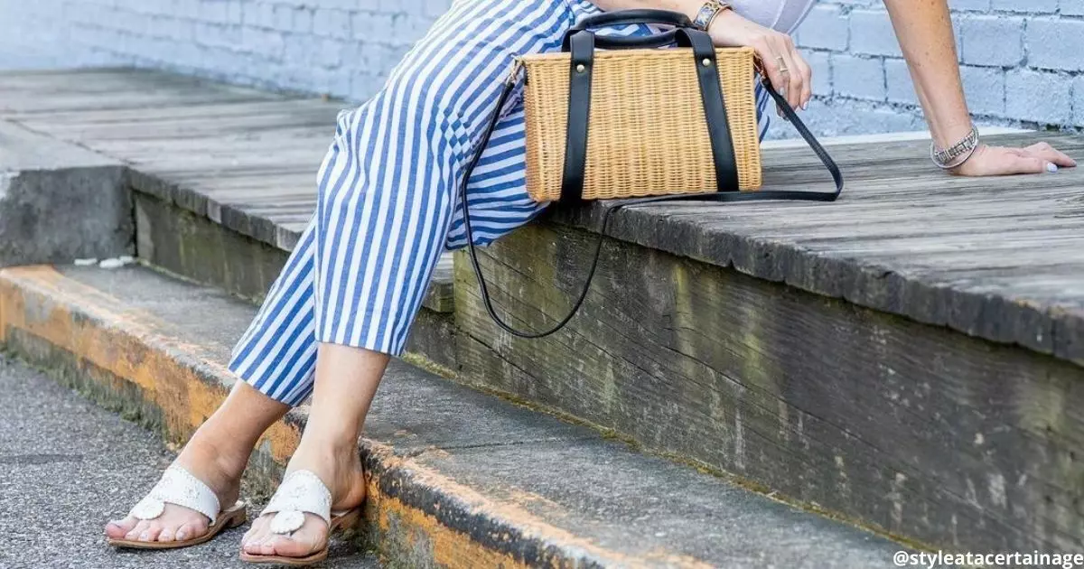 Una mujer de lujo envejecida se puede ver desde lejos: 4 pantalones de zanahoria que lleva