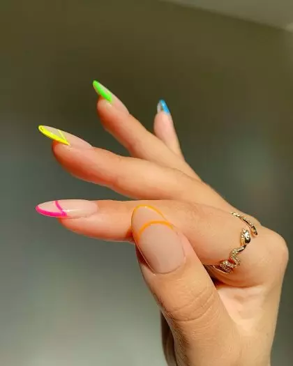 Manicure asiko fun ooru 2021. A fihan ohun ti o dabi ati bi o ṣe le ṣe pupọ julọ 873_4