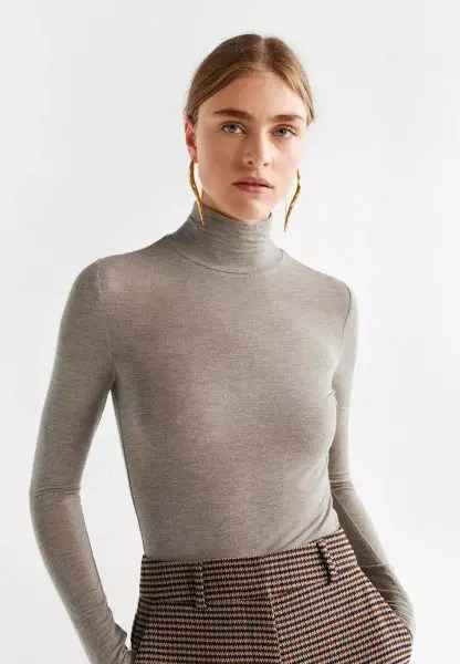 Izilinganiso zeTurtlenecks zabesifazane abanesitayela: amamodeli ayi-6 we-Universal 8806_2